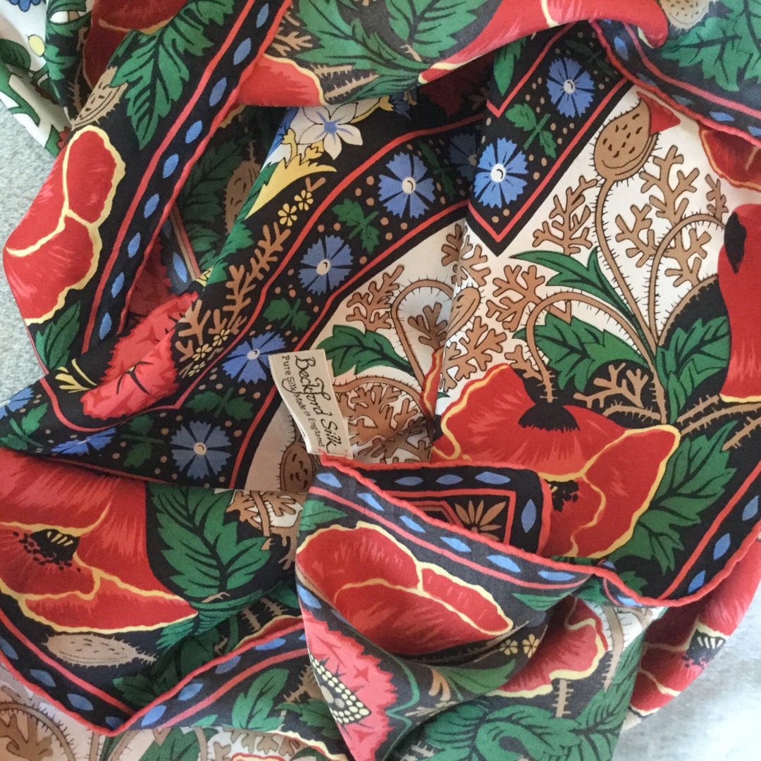 Red Poppy Silk Scarf 31, Médiéval Design Beckford Silk Scarf for Past ...