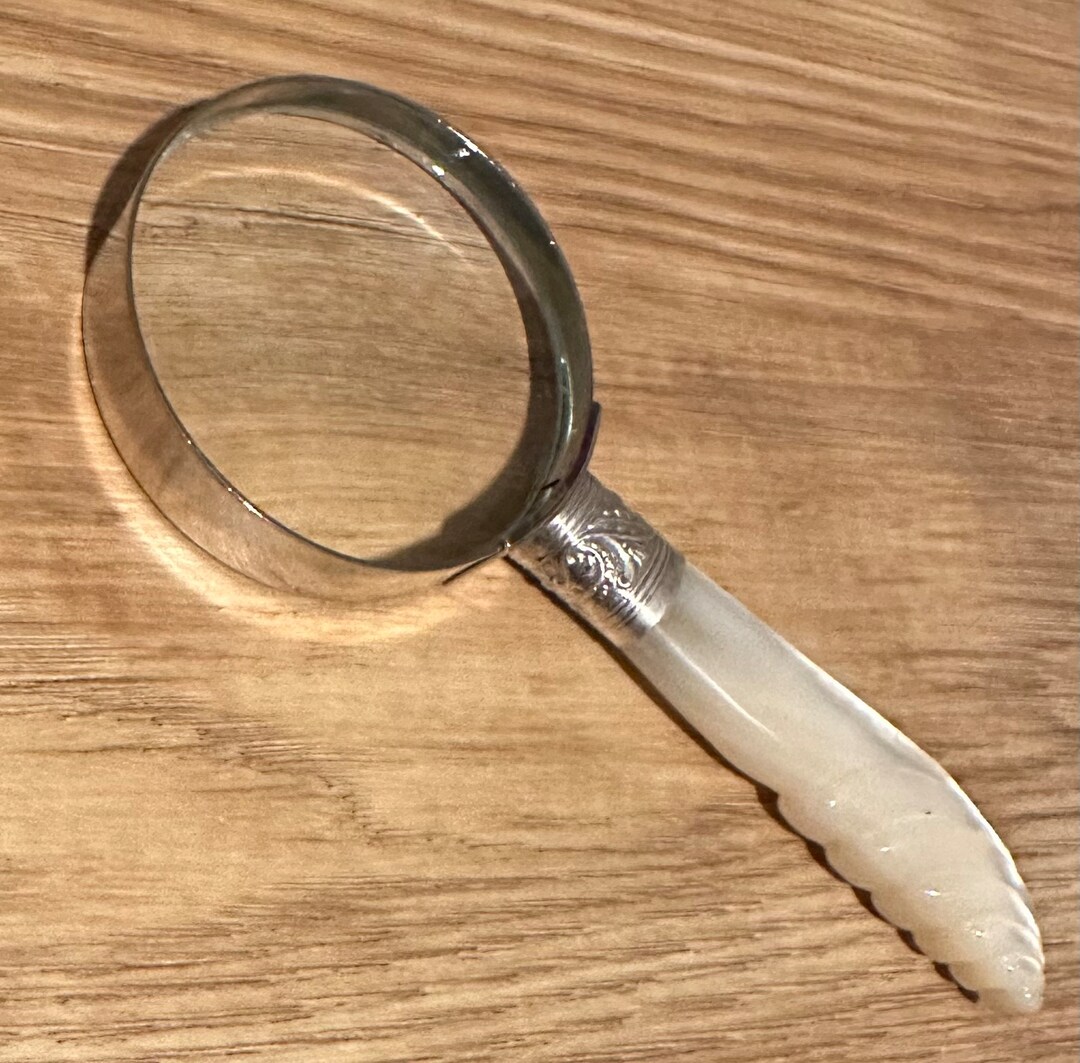 Edwardian Magnifiying Glass, Small Handle Carved From Mother of Pearl ...