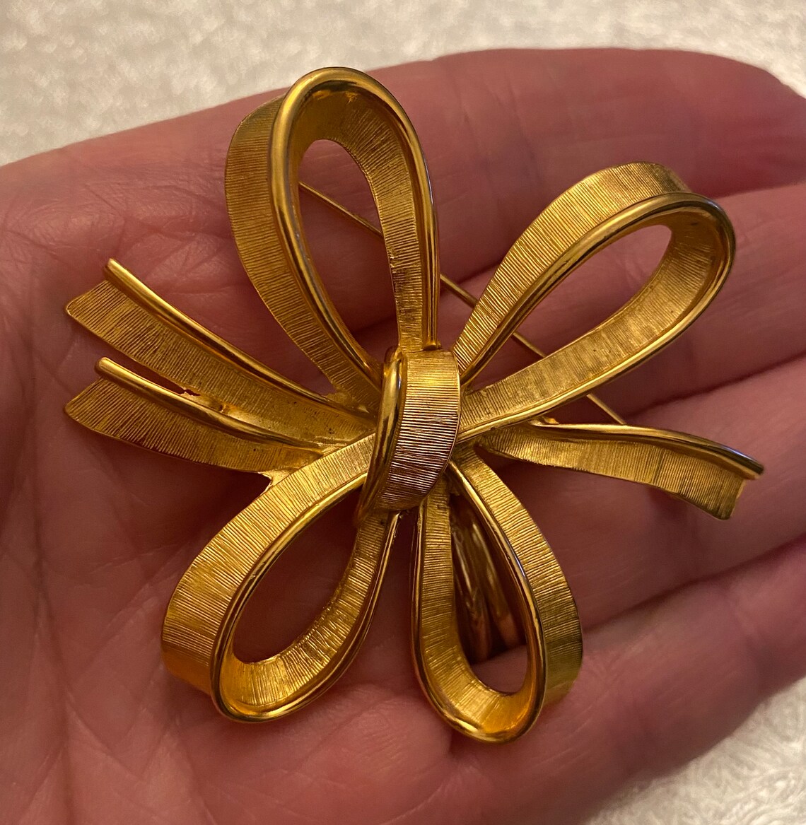 MONET Bow Brooch // Vintage Designer Jewellery 1960s - Etsy
