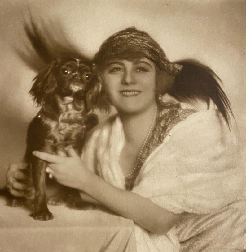 Lilly Flohr, Austrian Actress, and Her Dog Postcard - Etsy