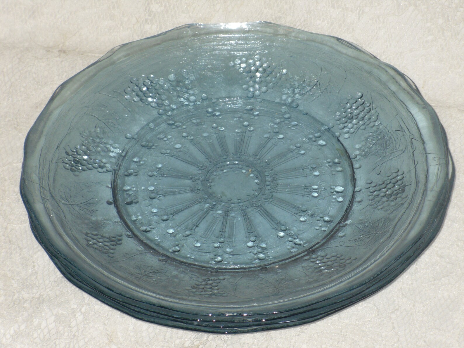 Arcoroc Glass Salad Plates Set 4 Pale Blue Lunch France Minos Sapphire ...