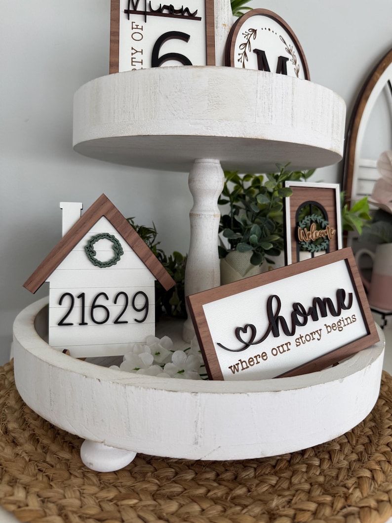 Personalized Family Tier Tray Signs: Farmhouse Decor Set - Etsy