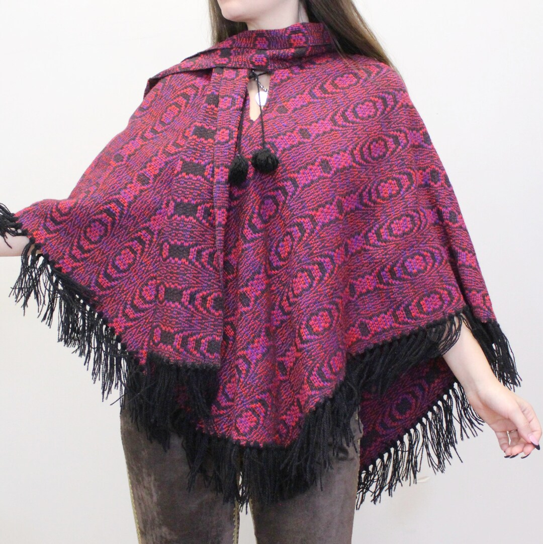 Vintage 70s Poncho Woven Psychedelic Fringe Poncho With Pom - Etsy
