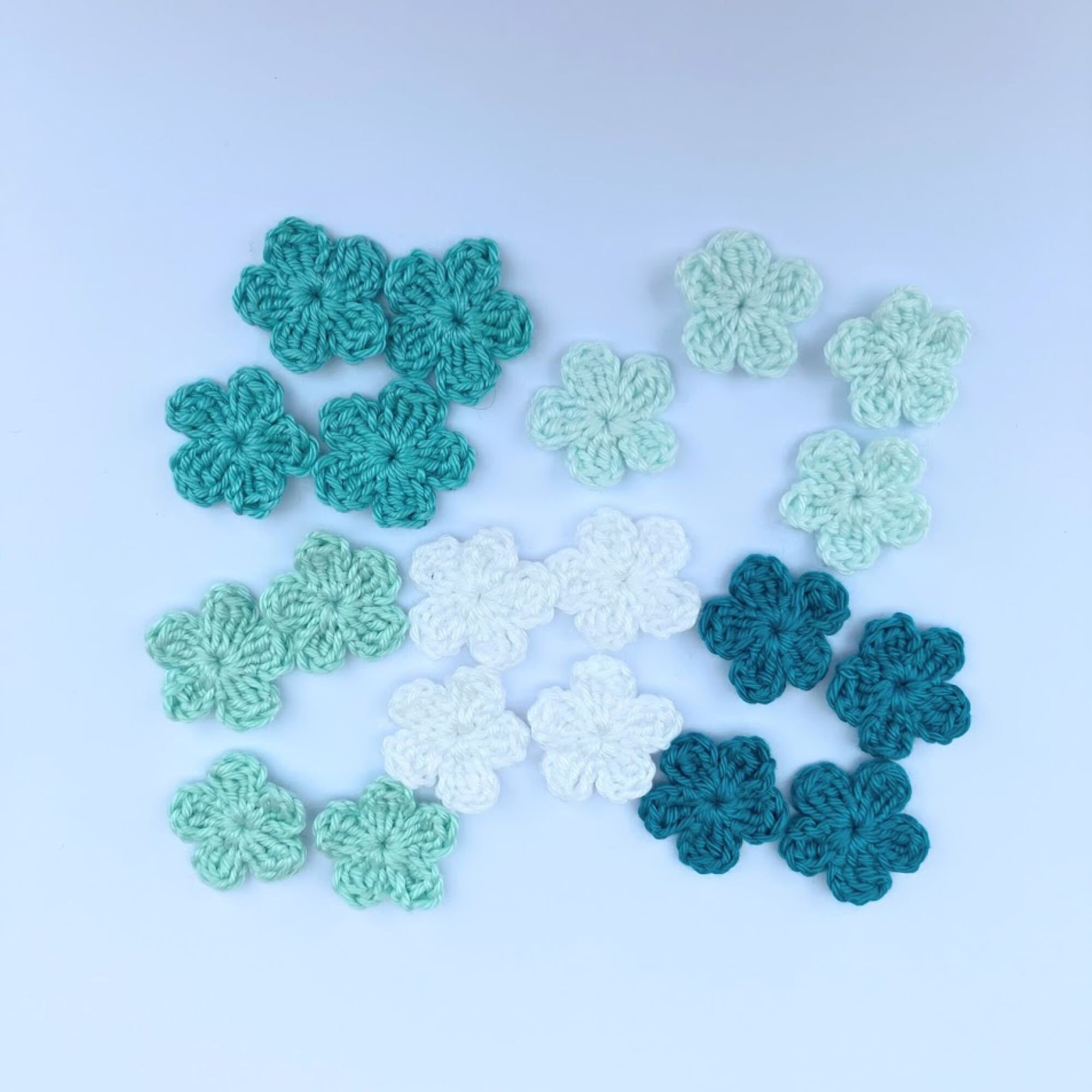 Crochet Appliques, Crochet Flowers, 20 Small Applique Flowers ...
