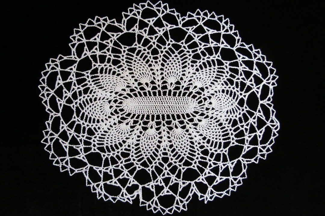 12 X 15 Inch White Pineapple Doily-oblong Pineapple Doily - Etsy