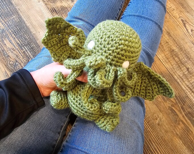 Cthulhu Cryptid Stuffed Animal, Spooky Paranormal Plush Toy, Amigurumi ...
