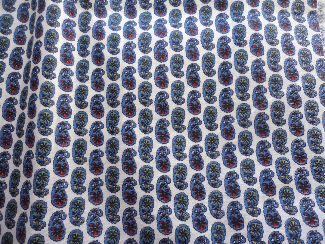 Red and Blue Paisley Vintage Cotton Fabric 36 Wide by the Yard - Etsy