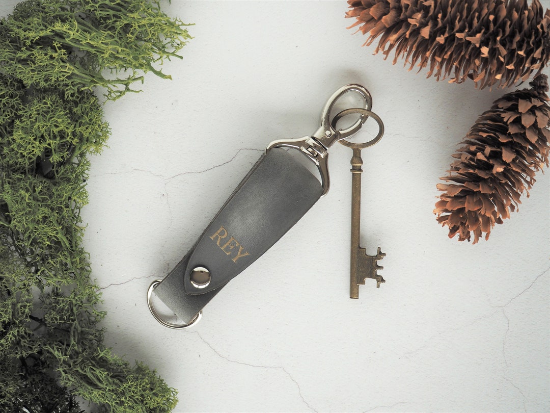 Personalized Leather Key Fob: Custom Initials Key Holder - Etsy