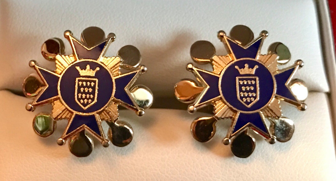 SWANK Continental Collection Ornate Crest Cufflinks - Etsy