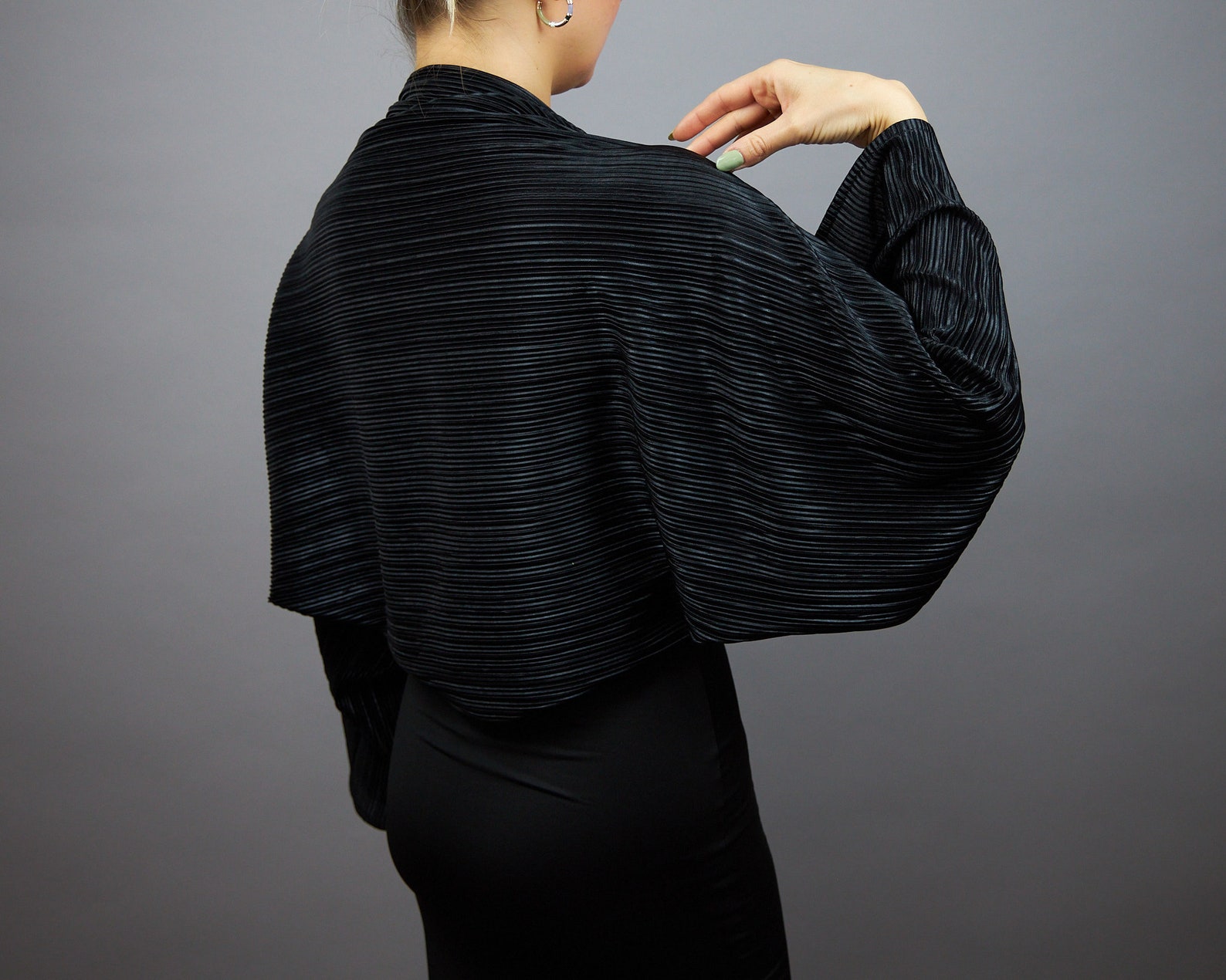 Black or Gray Stretch Capelet Wrap Shrug Sleeves Bolero Evening Outfit ...