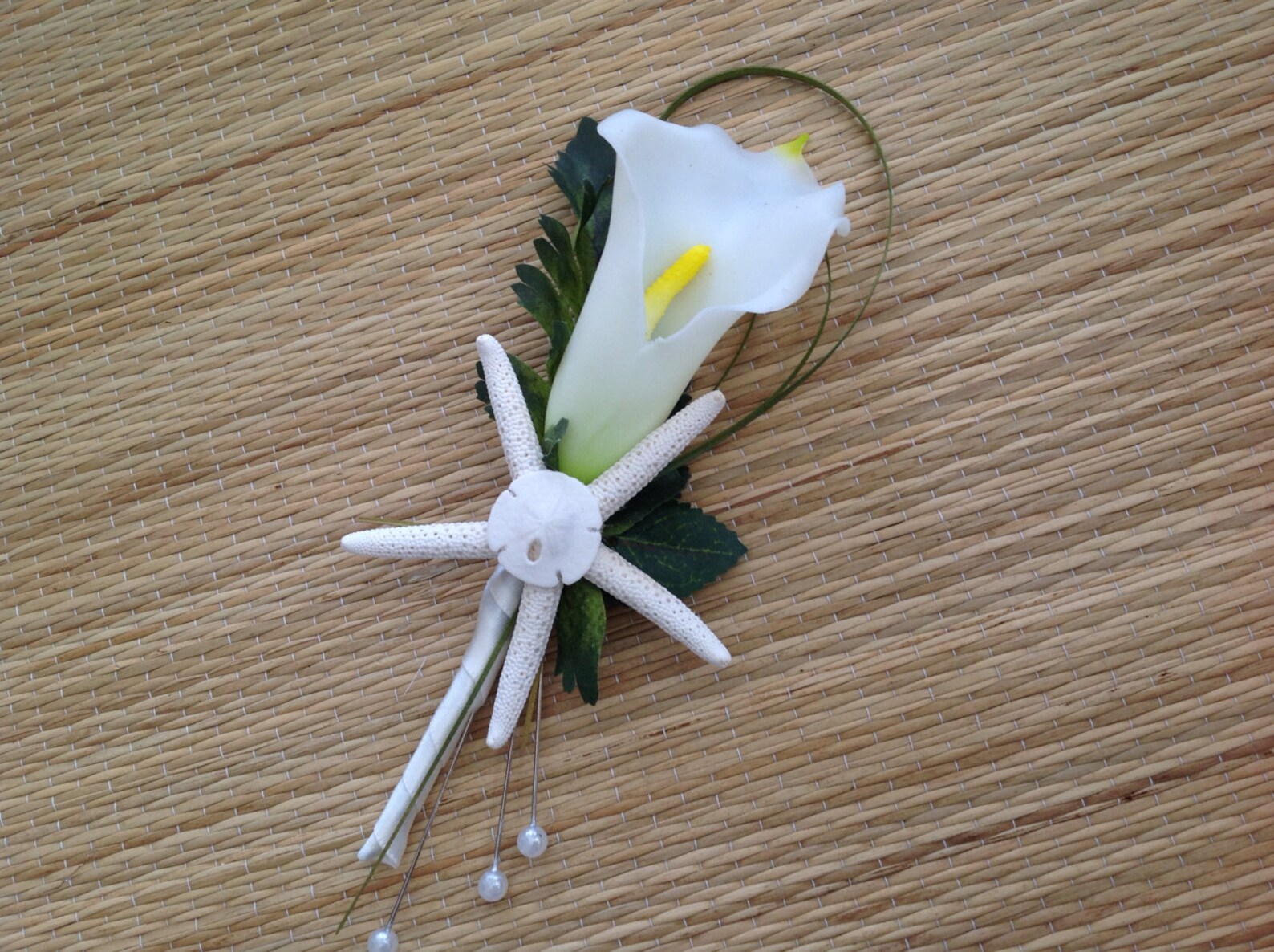 Custom Calla Lily Boutonniere for Groom or Groomsmen With Starfish and ...
