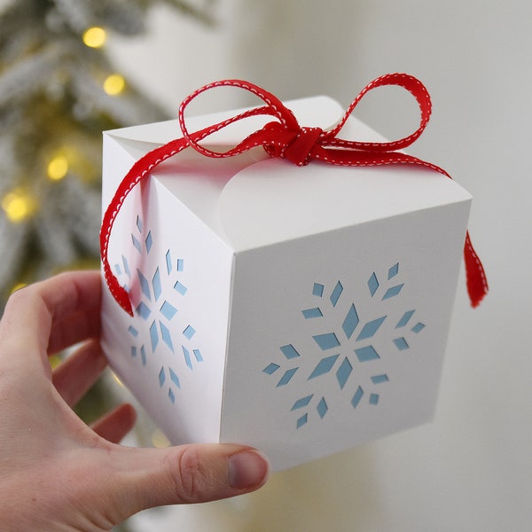 Snowflake Gift Box - 60+ Gift Ideas for 2024