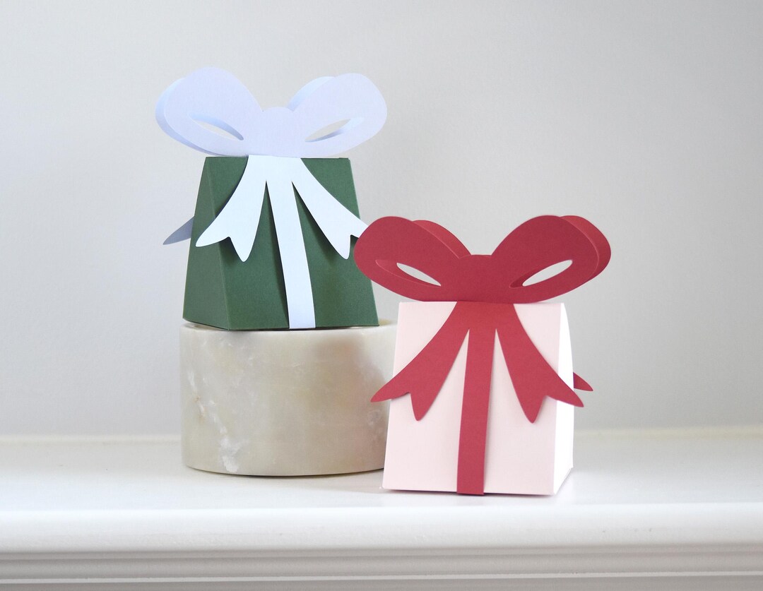 Gift Box SVG CUTTING FILES for Cricut, Silhouette / Christmas Bow Gift ...