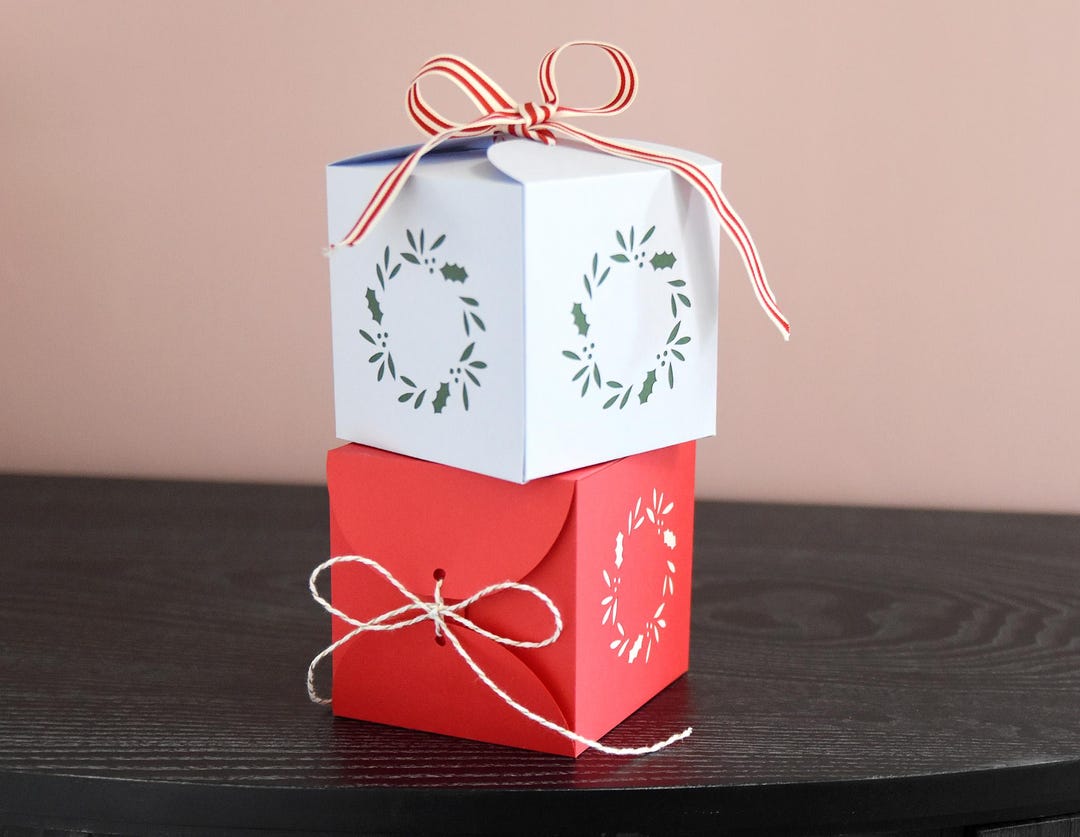 Gift Box SVG CUTTING FILES for Cricut / Square Winter Wedding Party ...