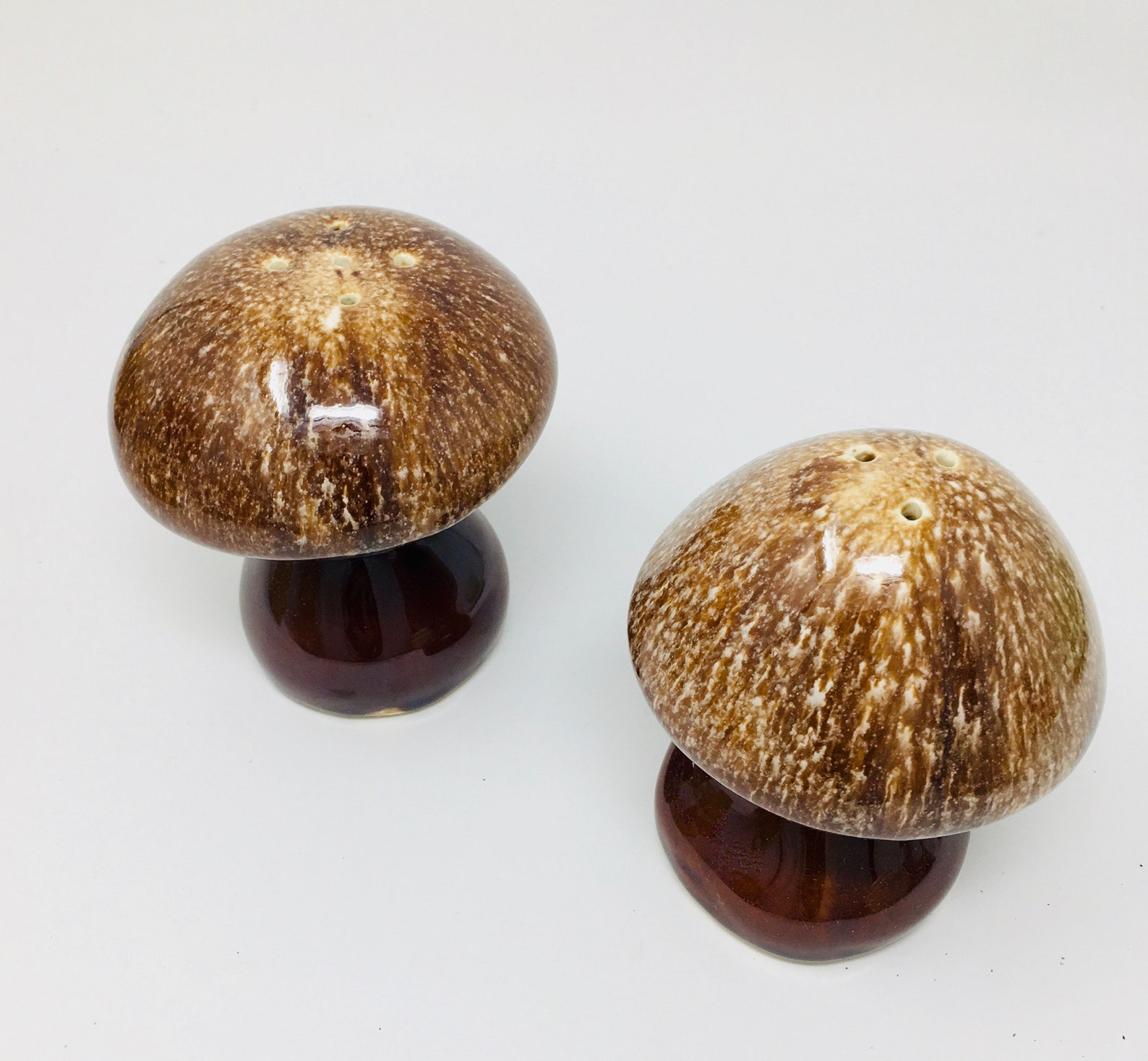 Hull Pottery Mushroom Salt and Pepper Shakers Brown Drip - Etsy