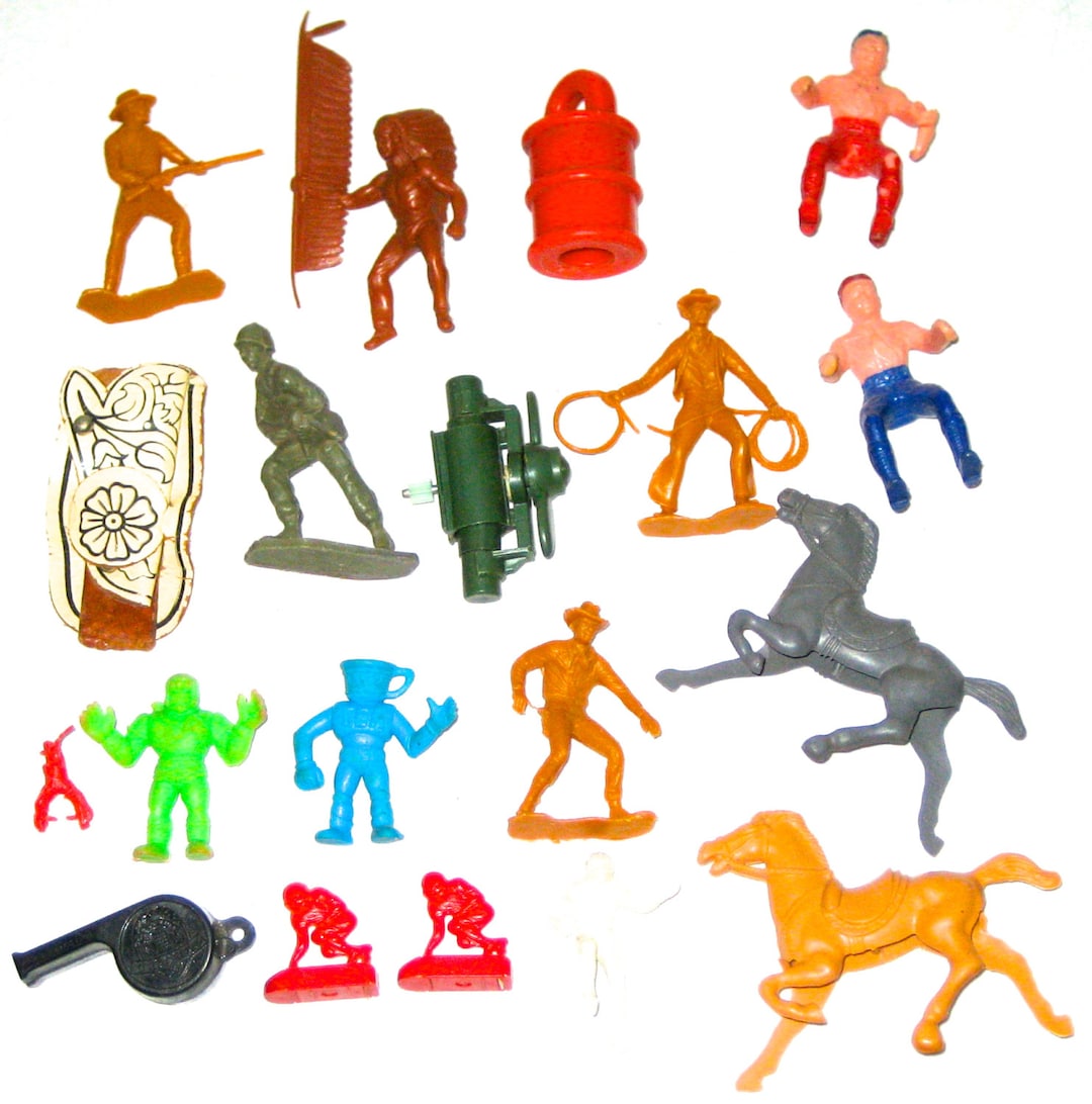 Vintage Lot of Plastic Toys Cowboys Soldiers Dragnet Whistle Football ...