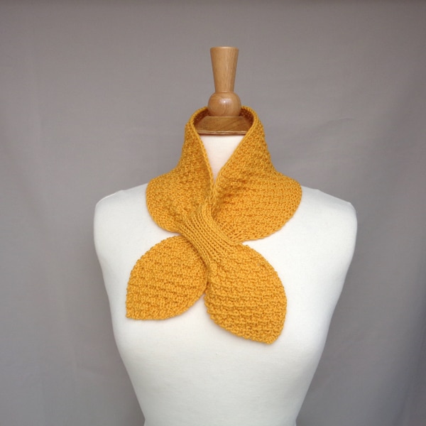 Knit Keyhole Scarf - Etsy