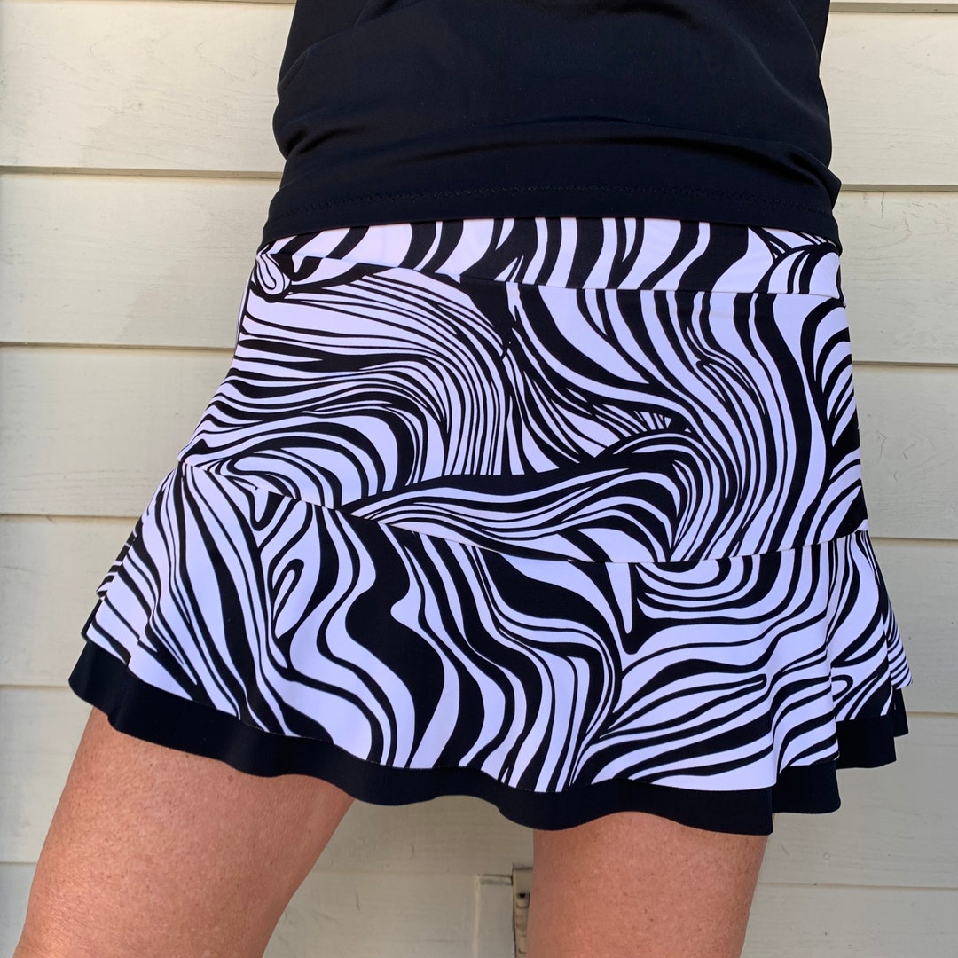 Activewear Pickleball Tennis Black White Swirl Print Ruffle Running ...