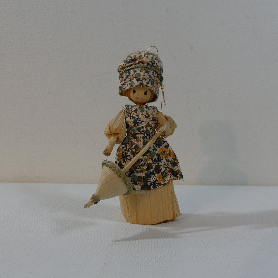 Vintage Corn Husk Doll Ornament Lady With Parasol in Floral Print Dress ...