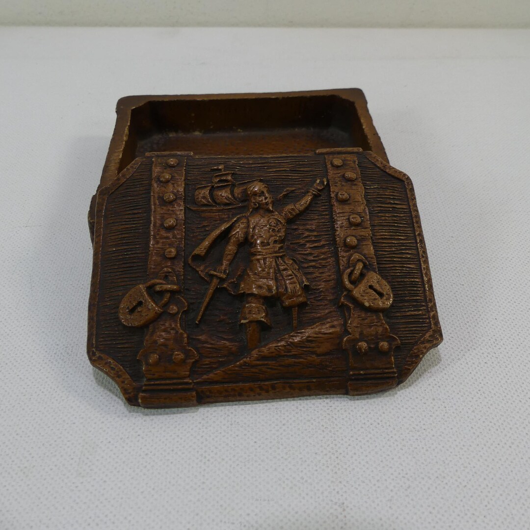 Vintage Syroco Wood Resin Treasure Chest With Pirate Lidded Cigarette ...