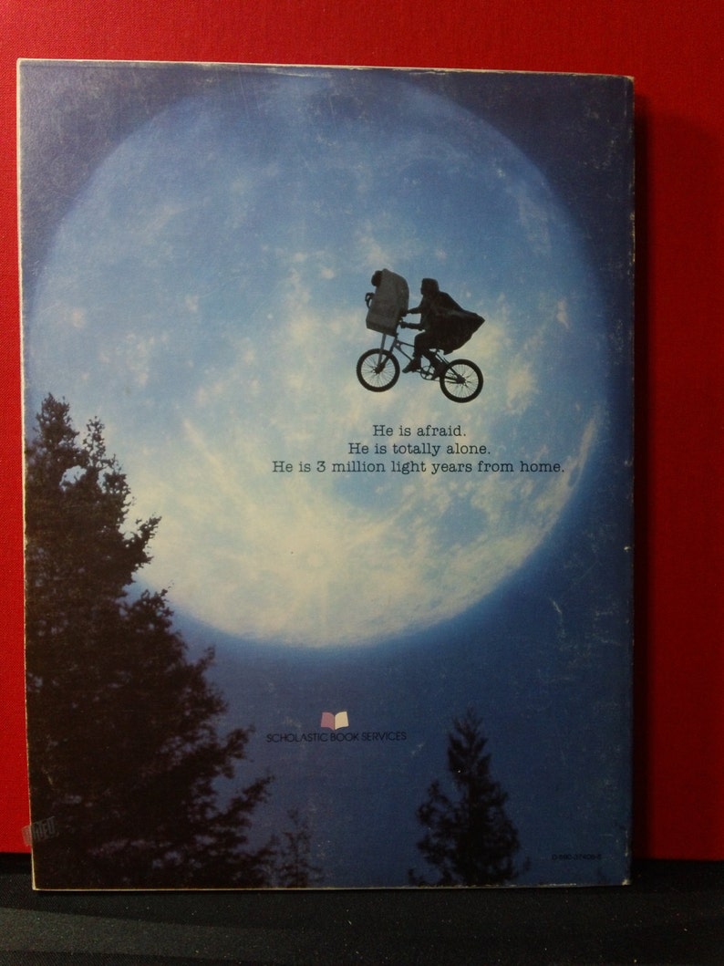 E.T. the Extra-terrestrial Storybook by William Kotzwinkle - Etsy