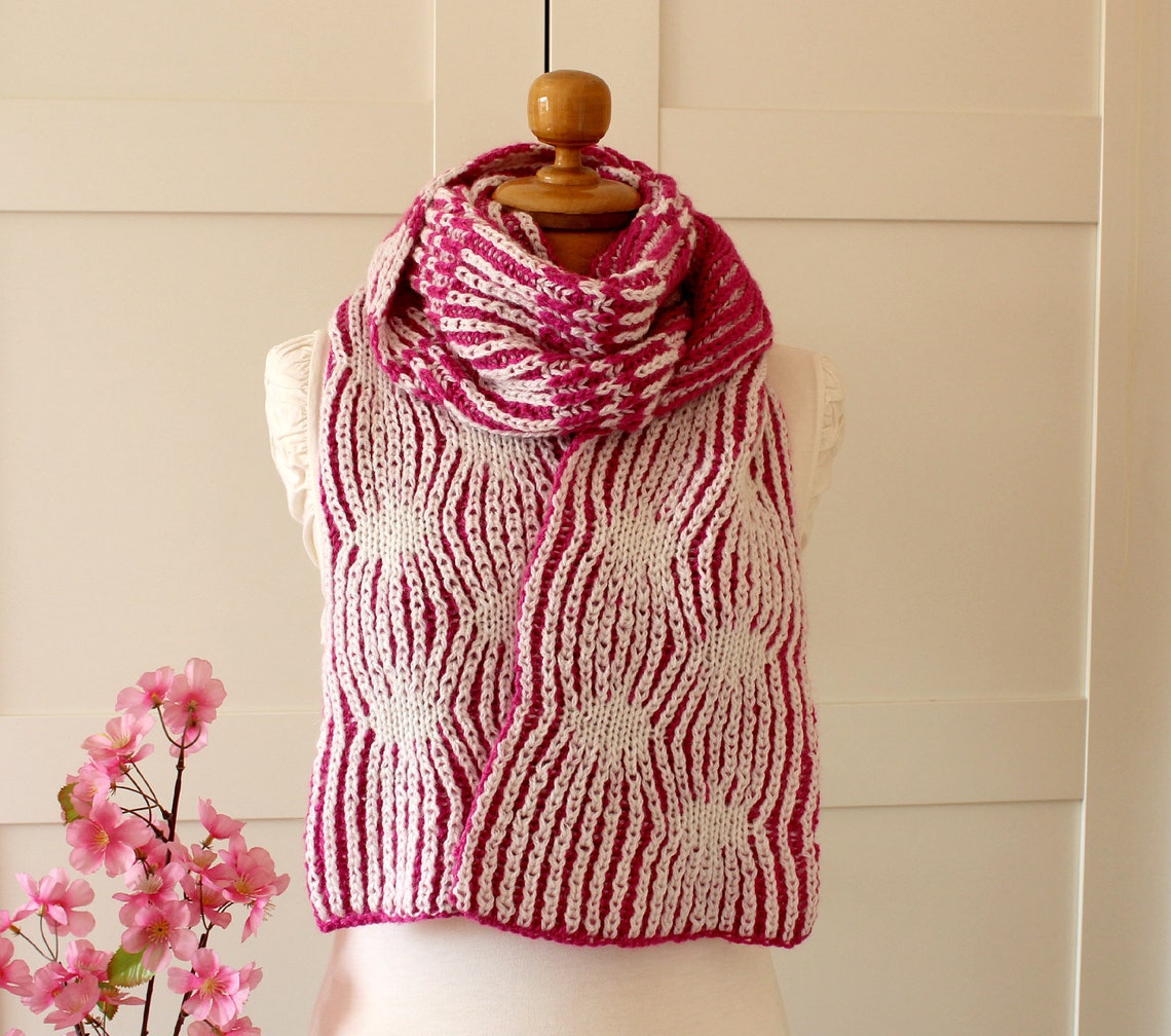 KNITTING PATTERN Niagara Scarf Brioche Scarf Learn Two Colors - Etsy
