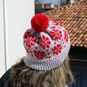 KNITTING HAT PATTERN Cosmos Flowers Hat Women Knitting Hat Fair Isle ...
