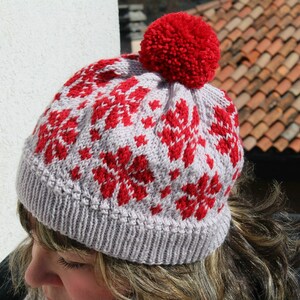 KNITTING HAT PATTERN Cosmos Flowers Hat Women Knitting Hat Fair Isle ...