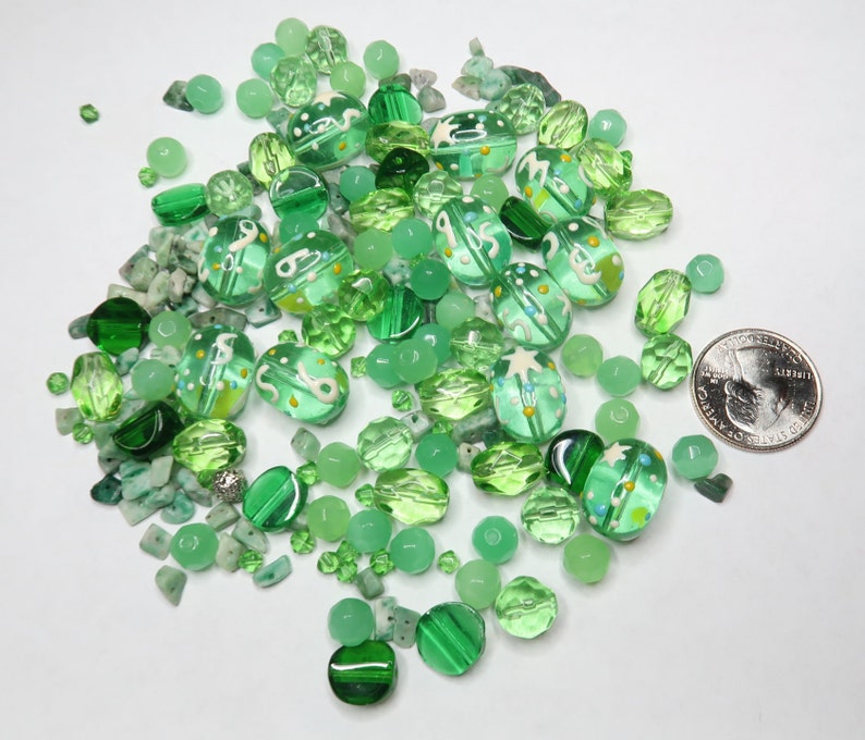 Glass Beads Bulk for Jewelry Making - Green Glass Beads Gemstone Chips ...