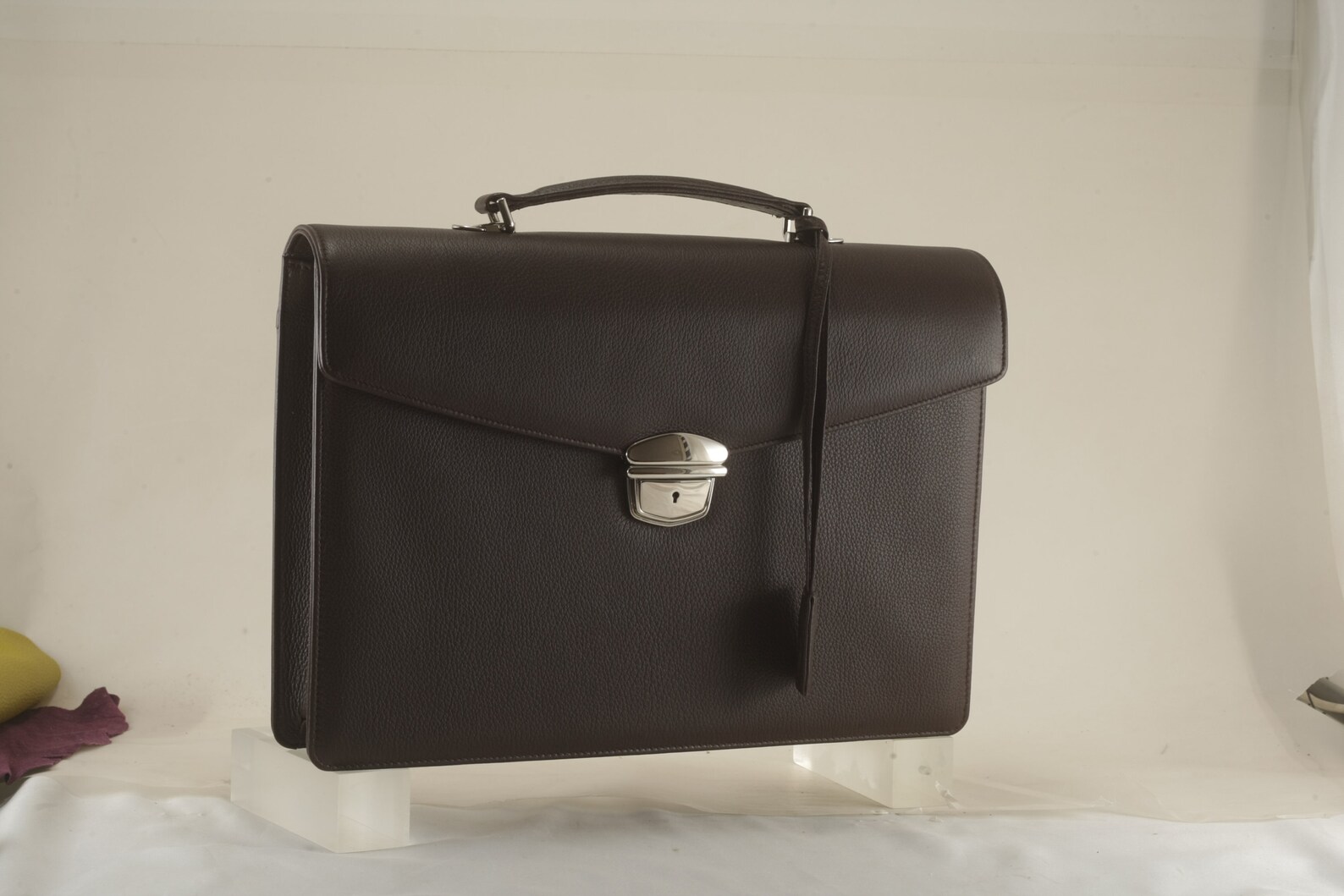 Handmade Leather Briefcase ALEN in Deep Brown, Pebble Grained | Mens ...