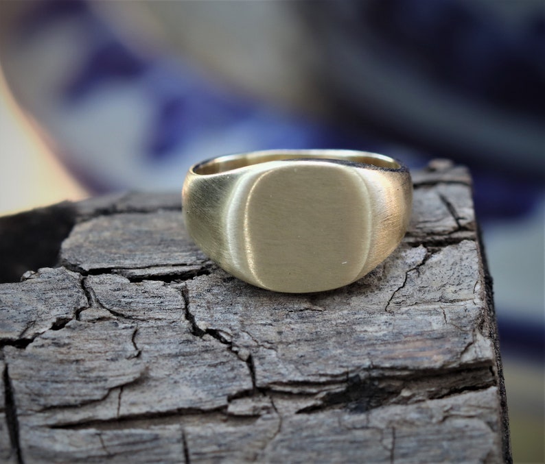 14K Solid Gold Signet Ring for Men - Etsy