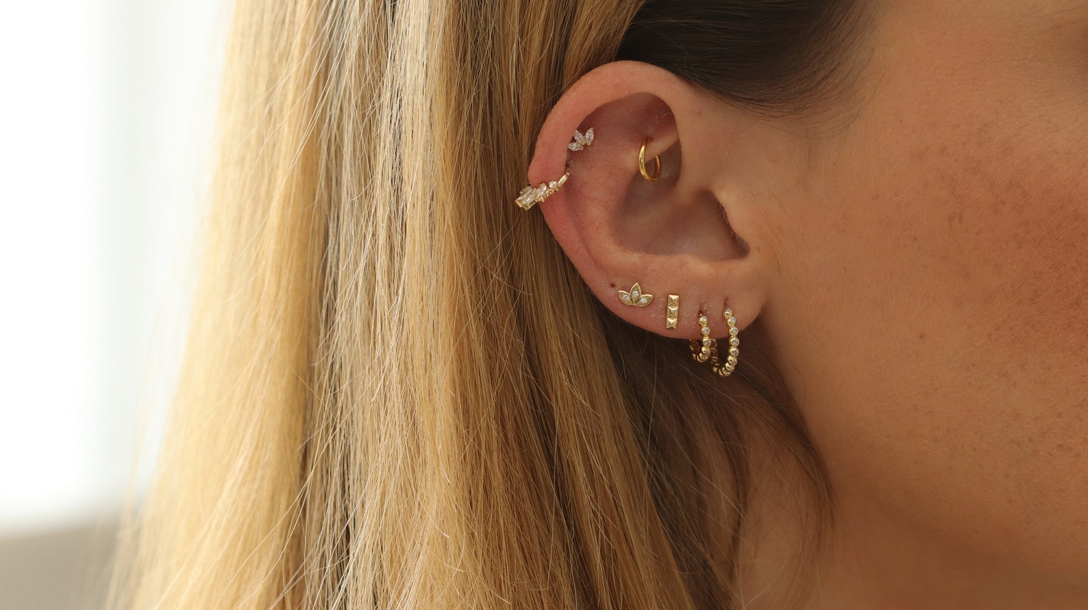 Single 14k Gold Helix / Cartilage / Conch Skull Tiny Stud - Etsy
