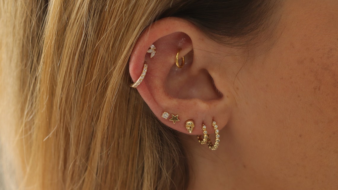 Single 14k Gold Helix / Cartilage / Conch Skull Tiny Stud - Etsy