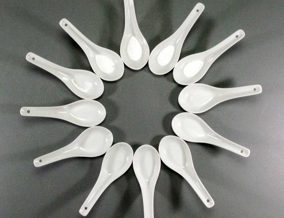 Set of Twelve Porcelain Vintage Asian Spoons, Chinese Soup Spoons ...