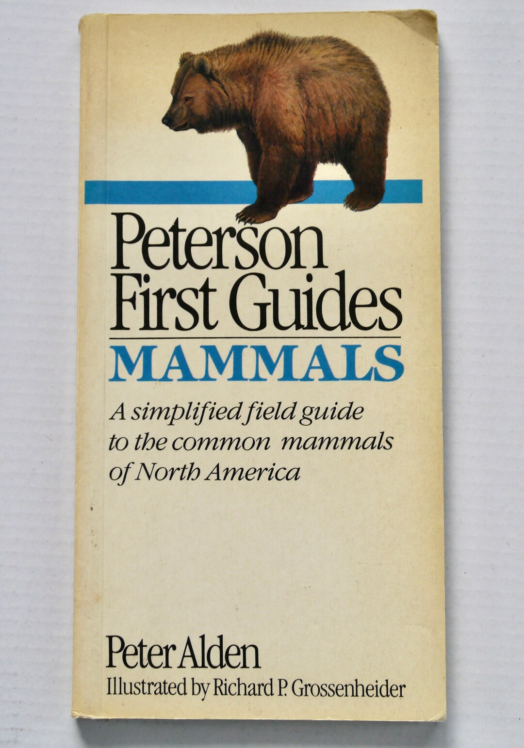 Peterson First Guides Mammals Peter Alden 1987 Vintage Book A ...