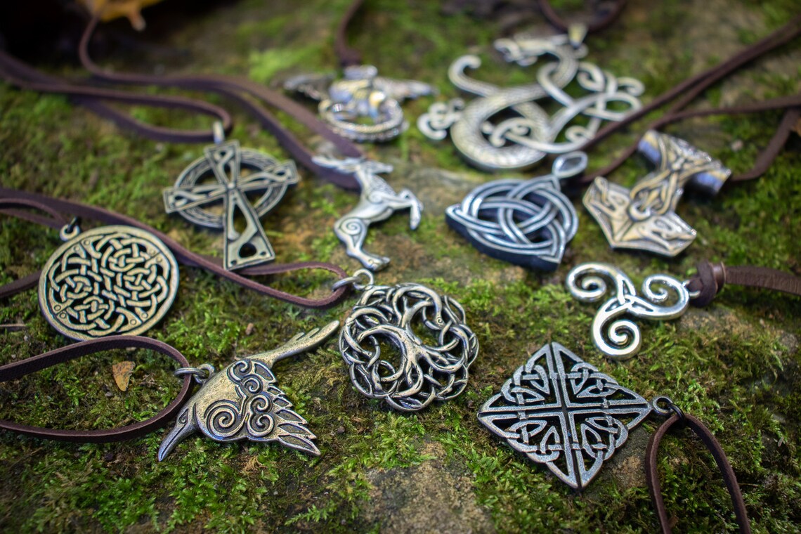 Celtic Pendant Necklace Medieval Fantasy Jewelry Pagan Irish - Etsy