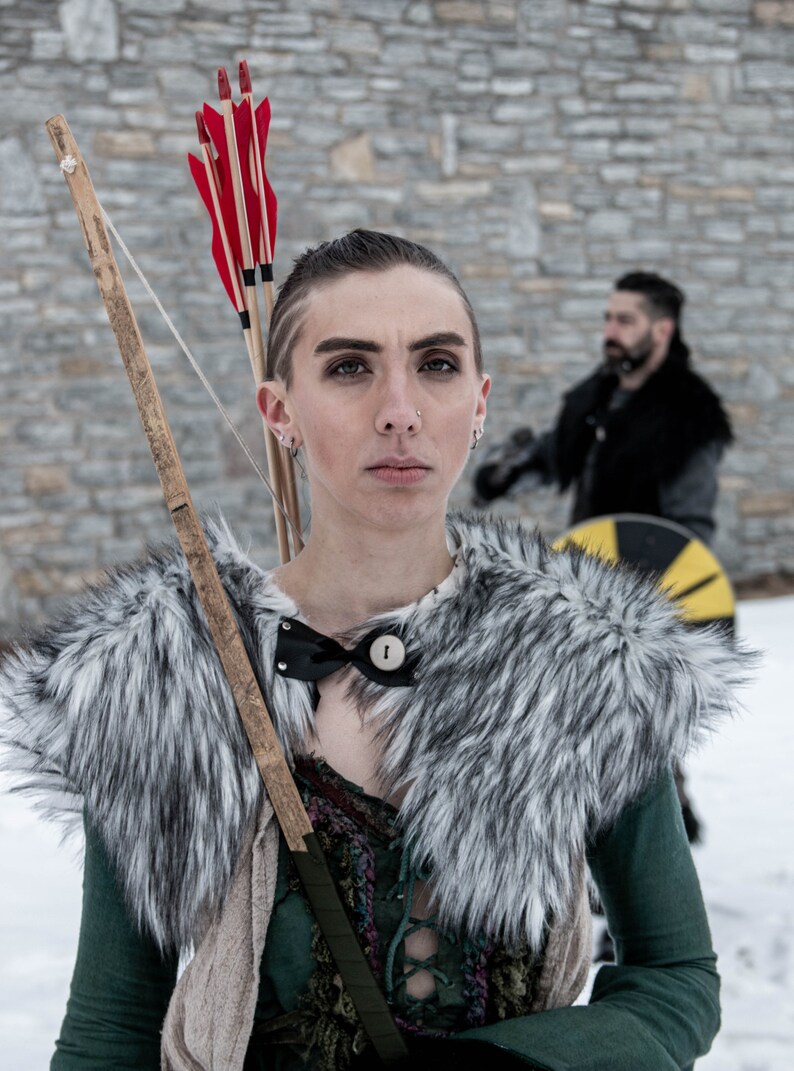 Viking Fur Capelet Mantle Medieval Barbarian Renaissance - Etsy