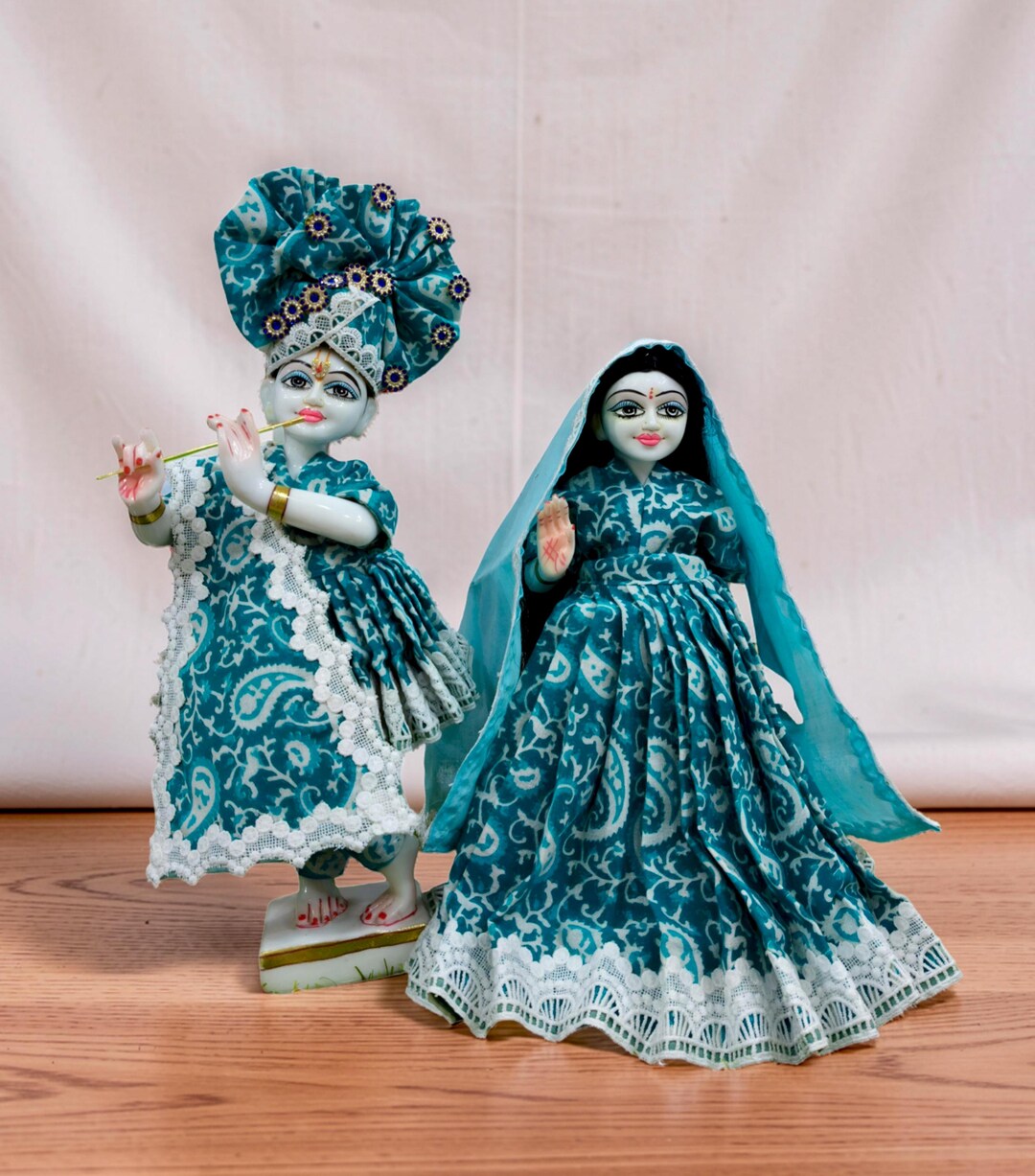 Handcrafted Radha Krishna Poshak/dress With Pagdi and Dupatta – White ...