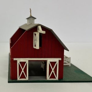 1:144 Micro Mini Wooden Dollhouse KIT, This Old Barn, 1/144 Scale - Etsy