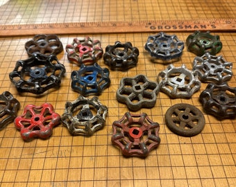 Assemblage of 16 Vintage Gate Valve Handles Industrial Steampunk ...