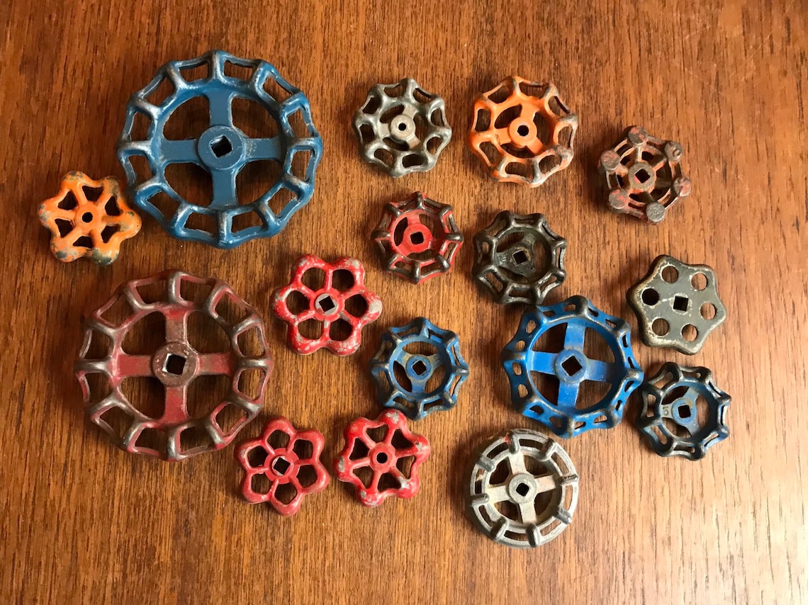 Assemblage of 16 Vintage Gate Valve Handles - Industrial Steampunk ...