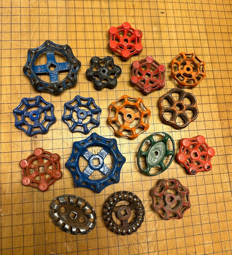 Assemblage of 16 Vintage Gate Valve Handles - Industrial Steampunk ...