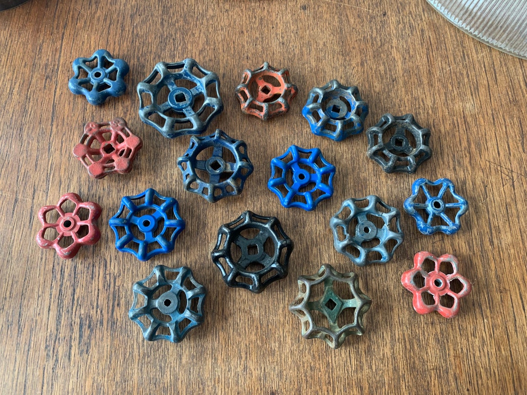 Assemblage of 16 Vintage Gate Valve Handles - Industrial Steampunk ...