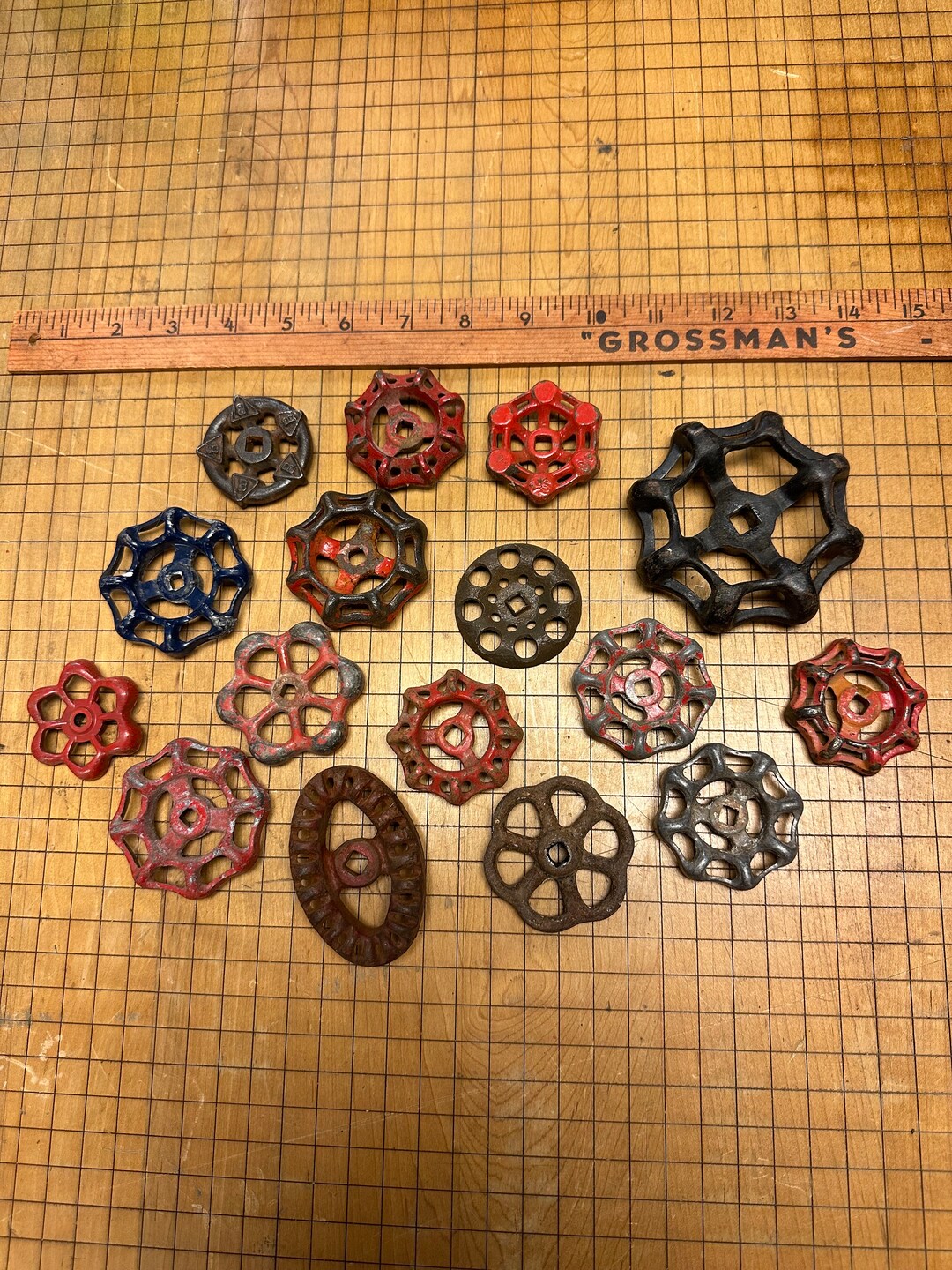 Assemblage of 16 Vintage Gate Valve Handles - Industrial Steampunk ...