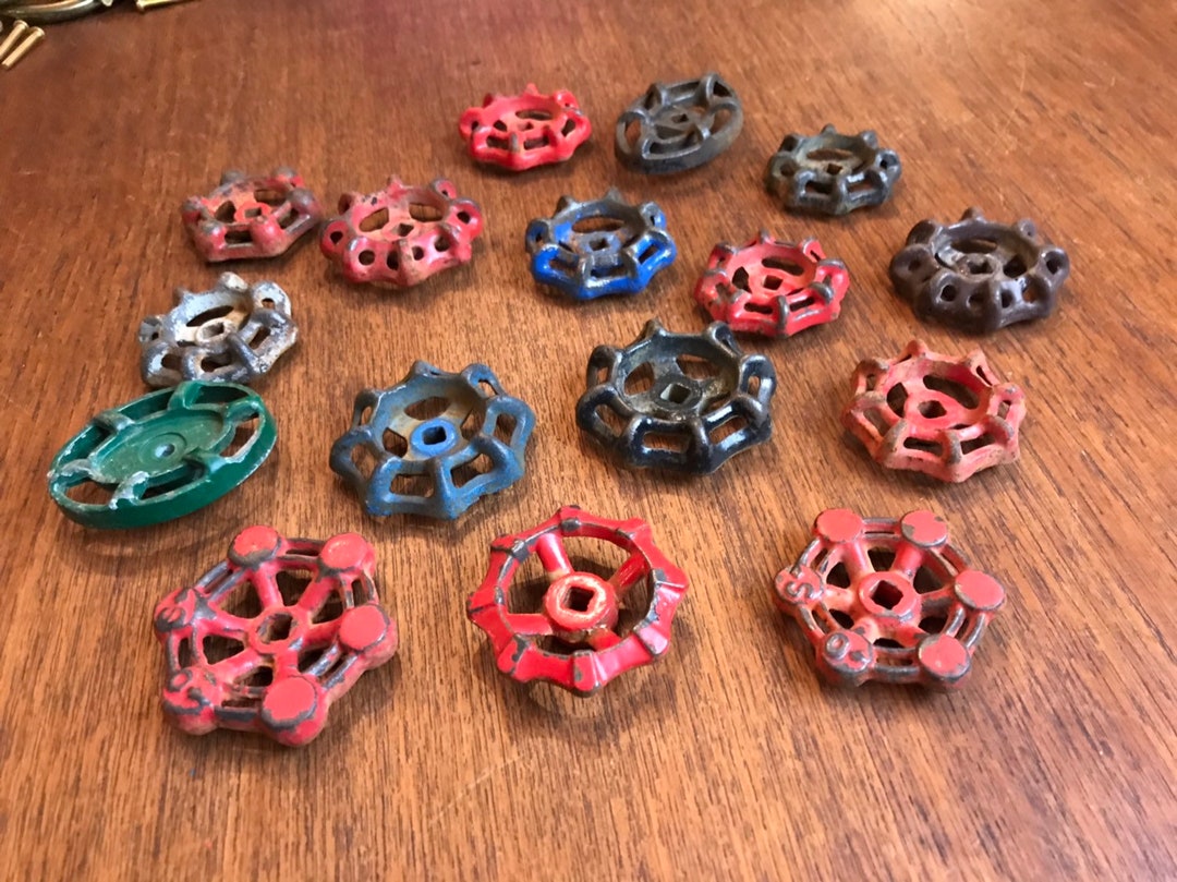Assemblage of 16 Vintage Gate Valve Handles - Industrial Steampunk ...