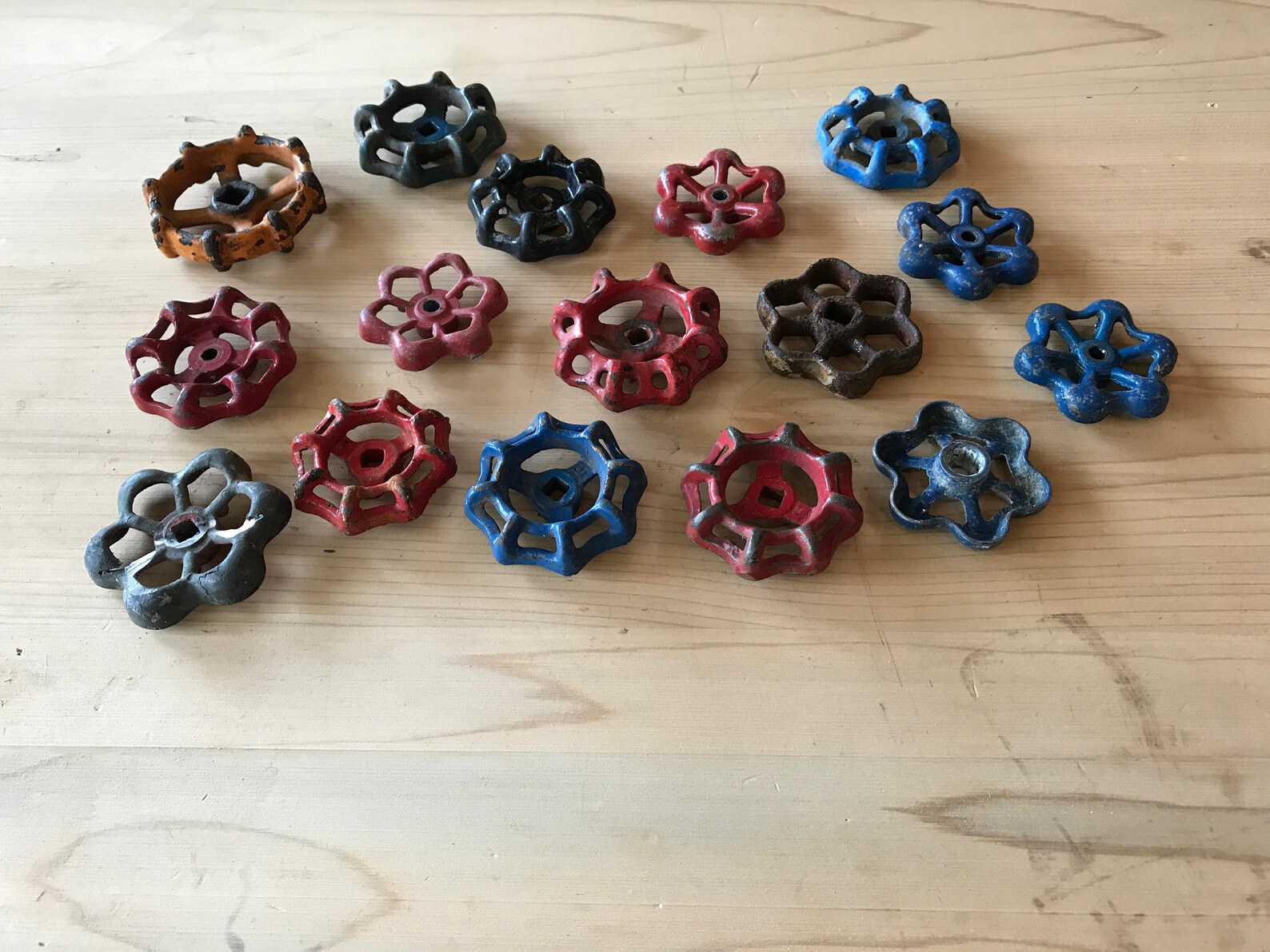 Assemblage of 16 Vintage Gate Valve Handles - Industrial Steampunk ...