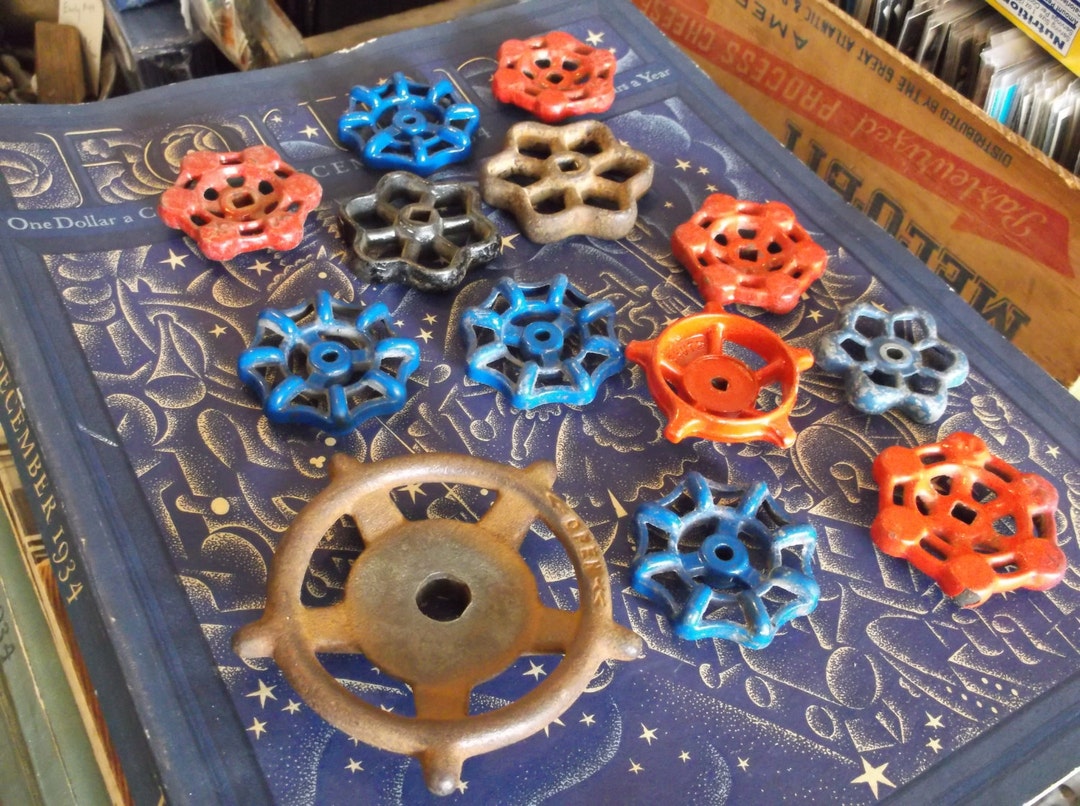Assemblage of 13 Vintage Gate Valve Handles - Industrial Steampunk ...
