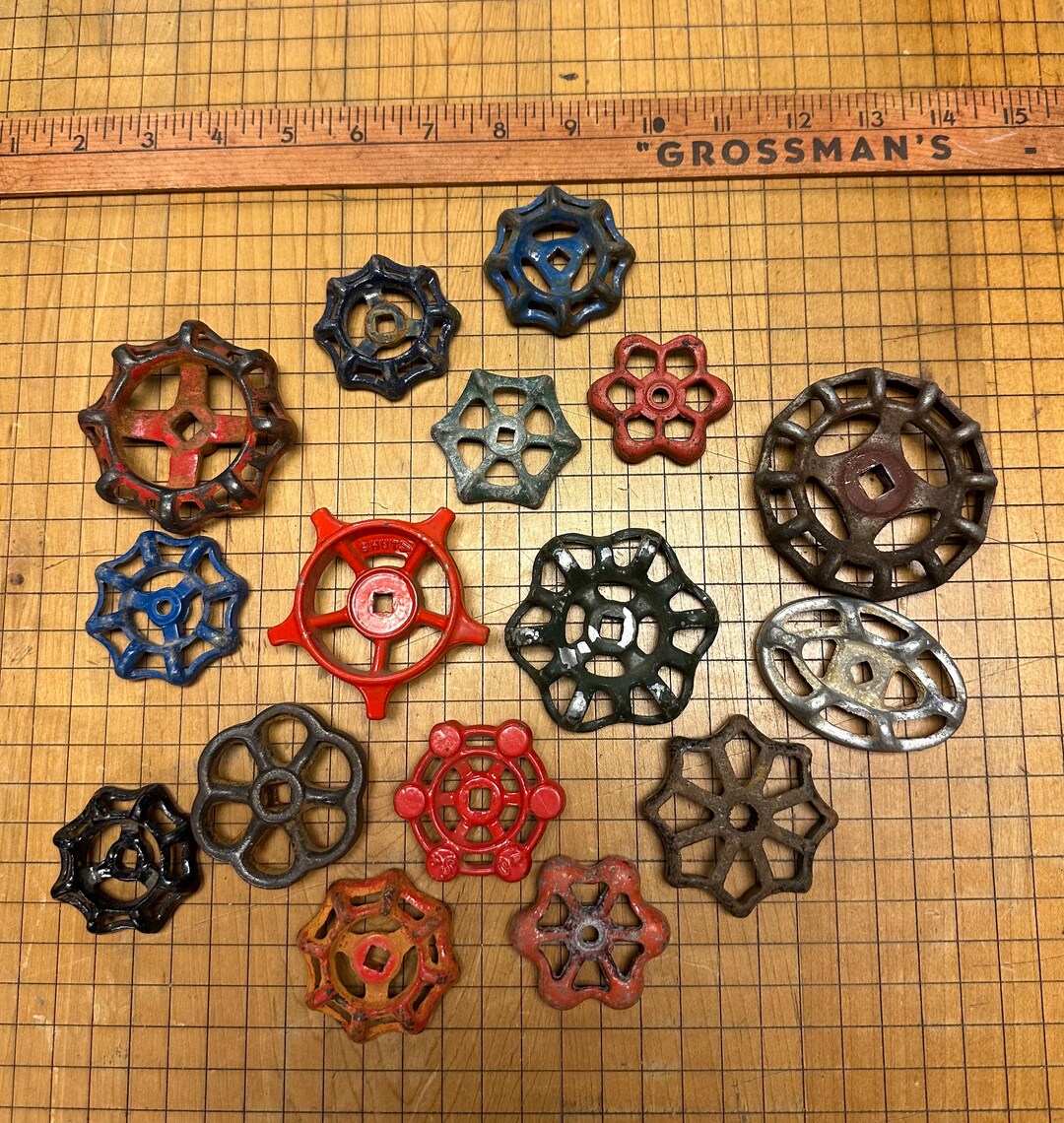 Assemblage of 16 Vintage Gate Valve Handles - Industrial Steampunk ...