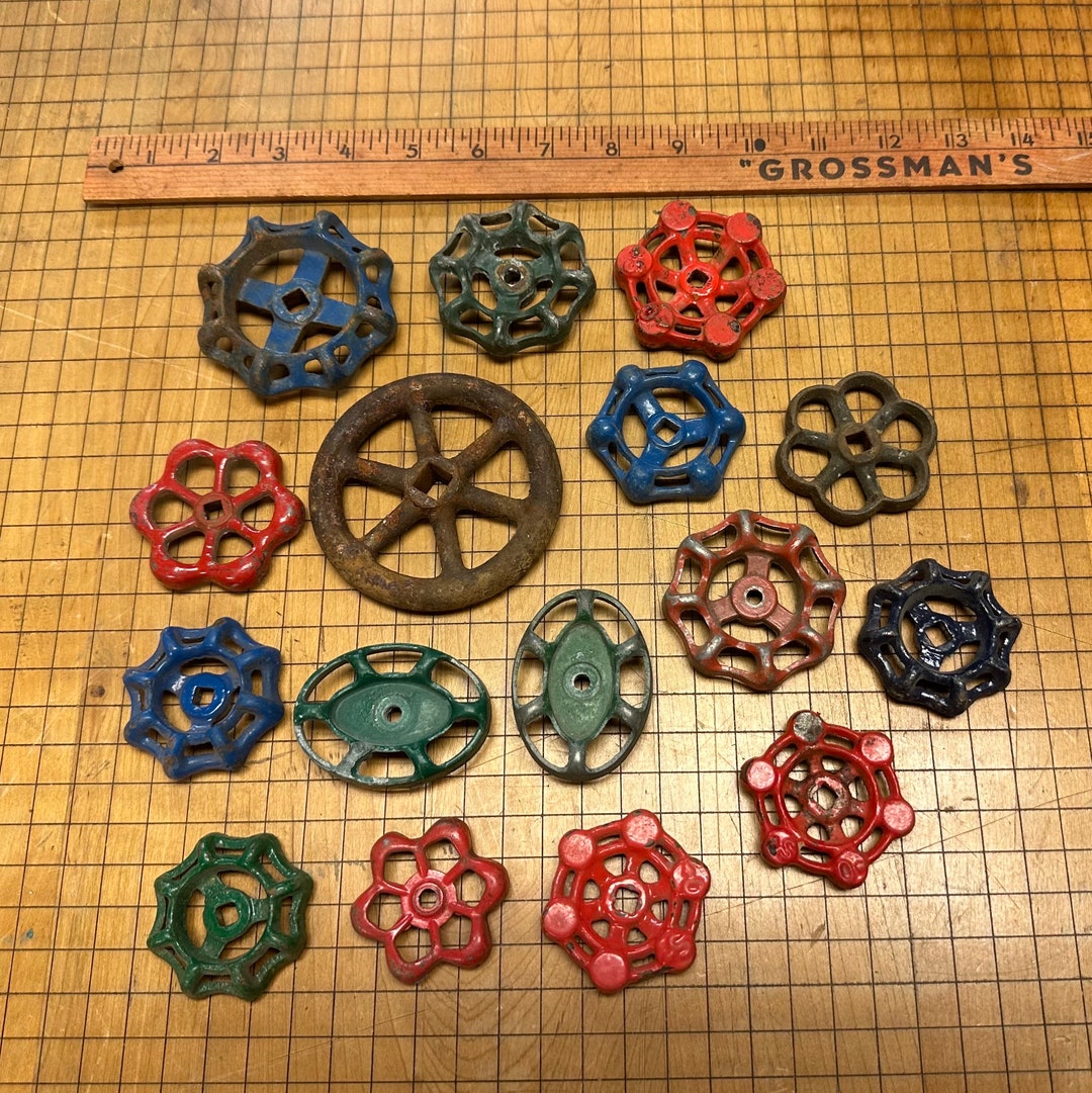 Assemblage of 16 Vintage Gate Valve Handles - Industrial Steampunk ...