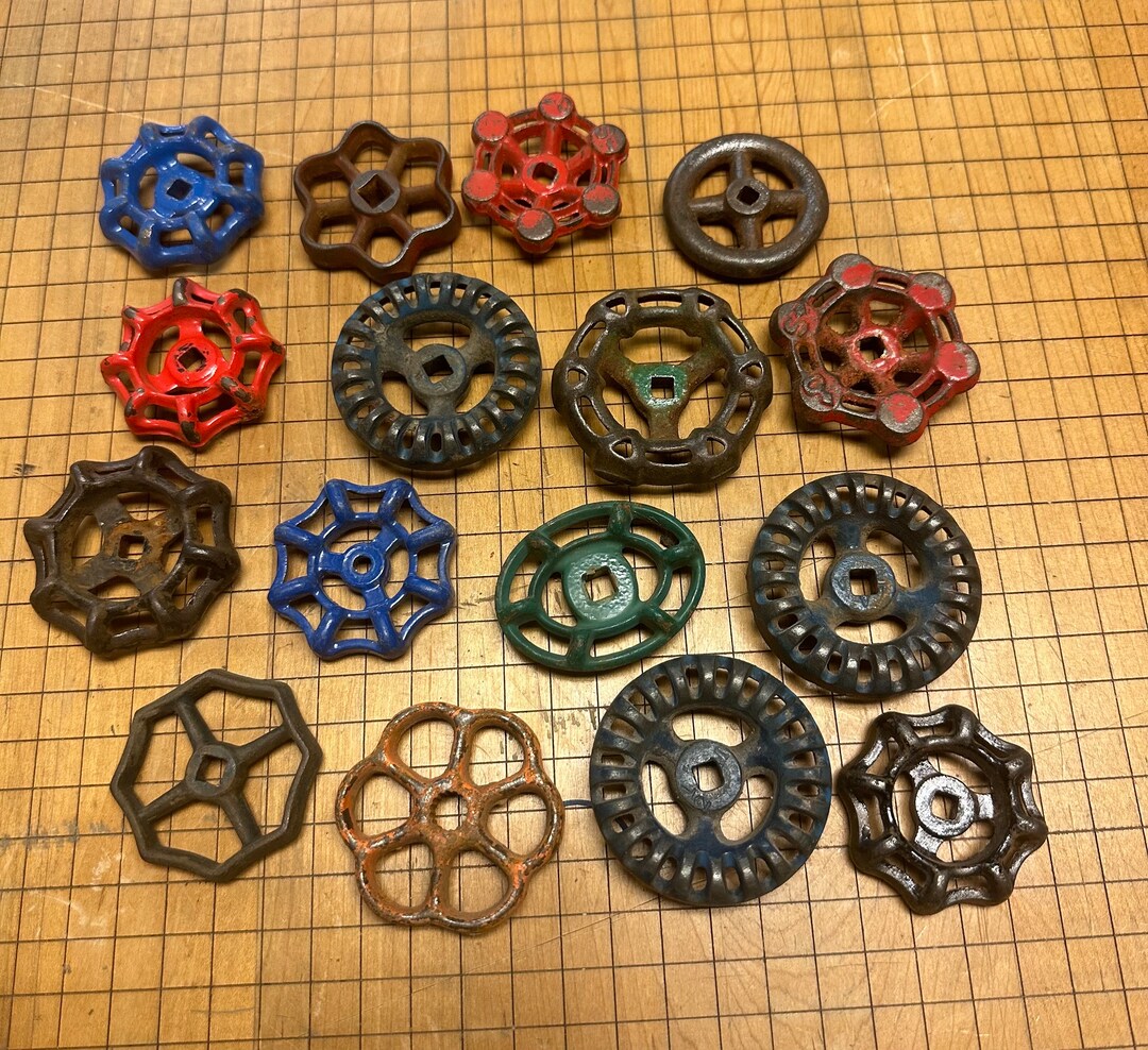 Assemblage of 16 Vintage Gate Valve Handles - Industrial Steampunk ...